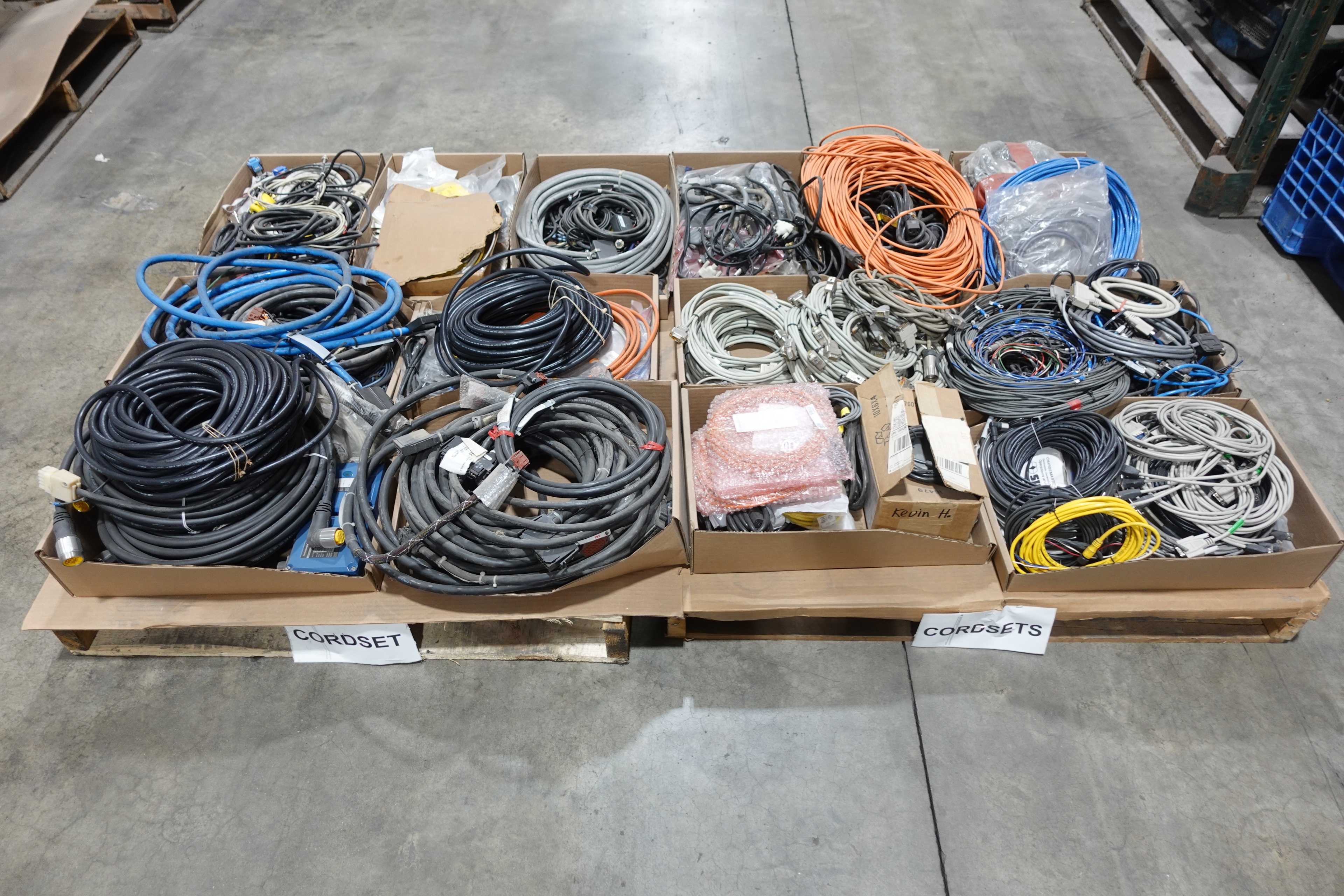 2 PALLETS OF ASSORTED CORDSET CABLES For Sale | Aucto